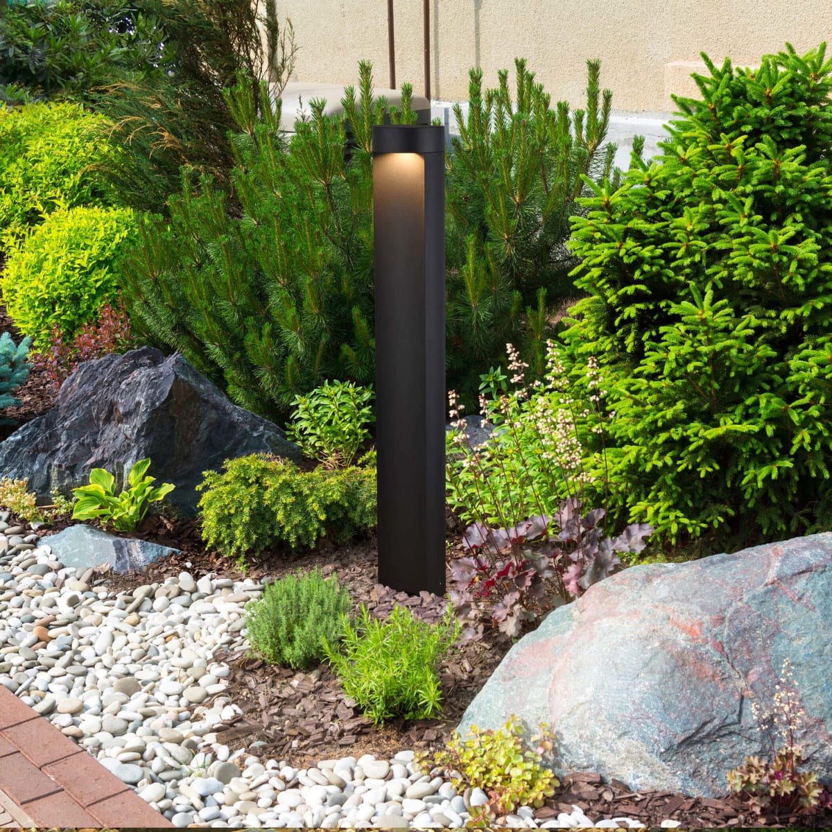 James Allan VLA2219MBK Rossi Single Light 32" Tall LED | Build.com