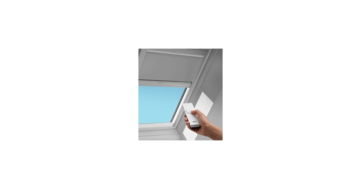 Velux DSD-1025-C01 21-1/2" x 27-3/8" Solar Blackout Skylight Blinds ...