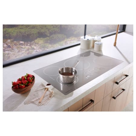 Monogram ZHU30RSPSS 30 Inch Wide 4 Element Induction Cooktop with ...