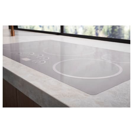Monogram ZHU30RSPSS 30 Inch Wide 4 Element Induction Cooktop with ...