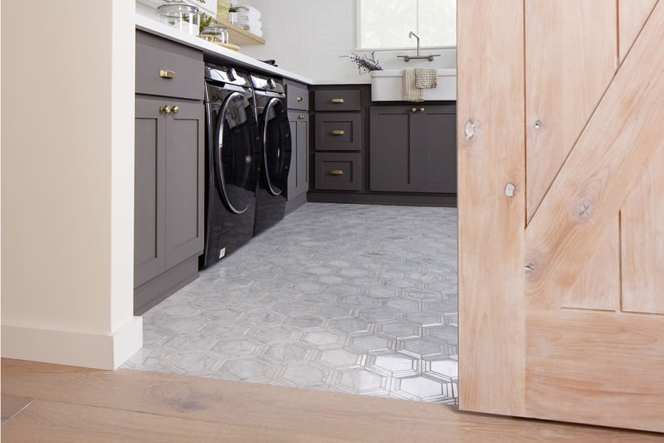 Build.com For Pros: How to Tile a Floor